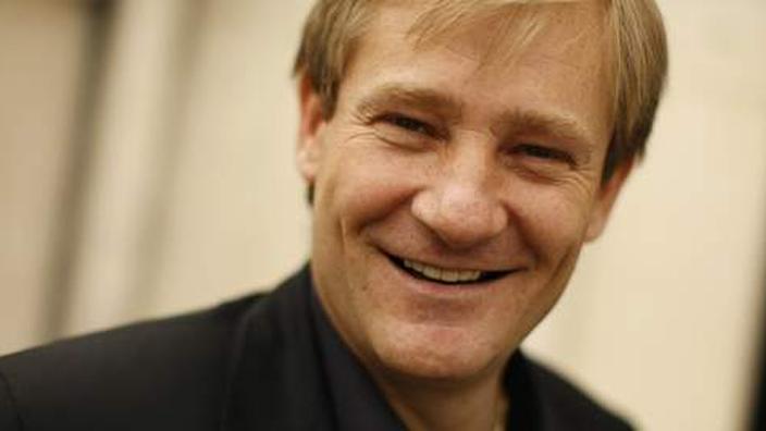 Mathey lance son groupede hors-média