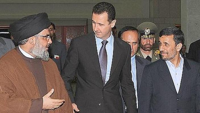 Bachar el-Assad s'affiche avec Ahmadinejad et Nasrallah