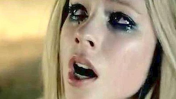 Avril Lavigne, le clip Wish You Were Here