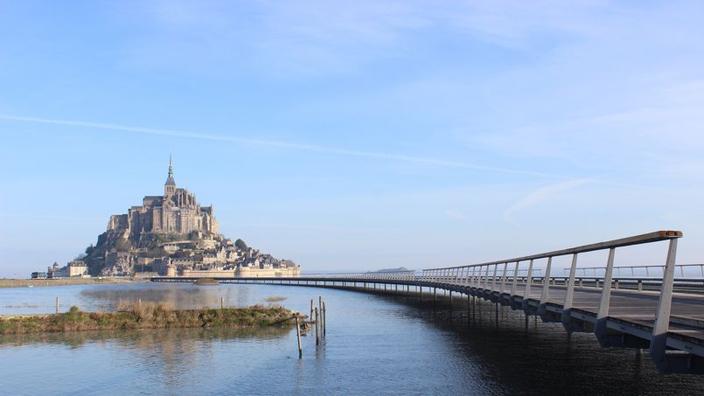 Marée du siècle : «La passerelle du Mont-Saint-Michel résistera»