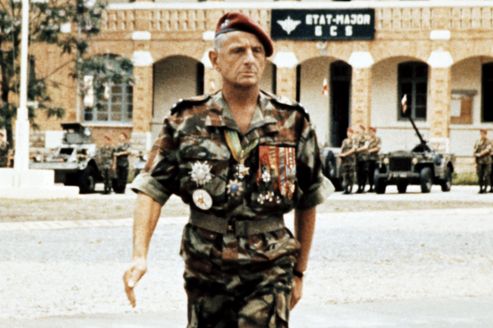 Bataille autour des cendres du général Bigeard