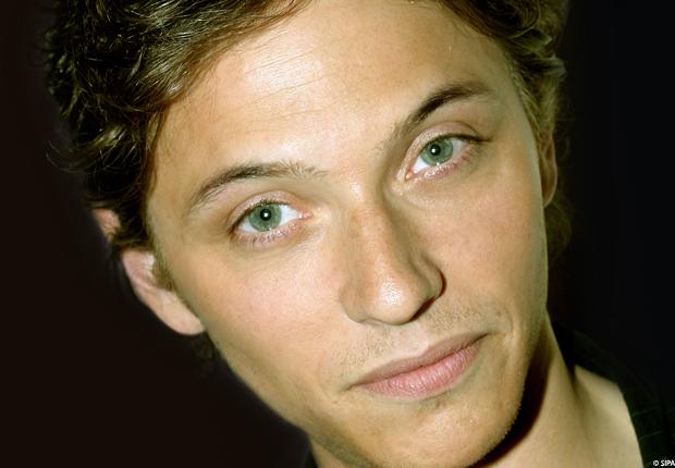 Raphaël va jouer avec des morts