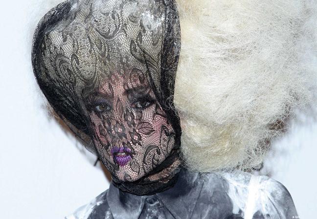 Lady Gaga, Vanessa Paradis, Carla Bruni-Sarkozy, Gordon Brown…