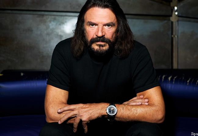 Mort brutale de Charlie Bauer