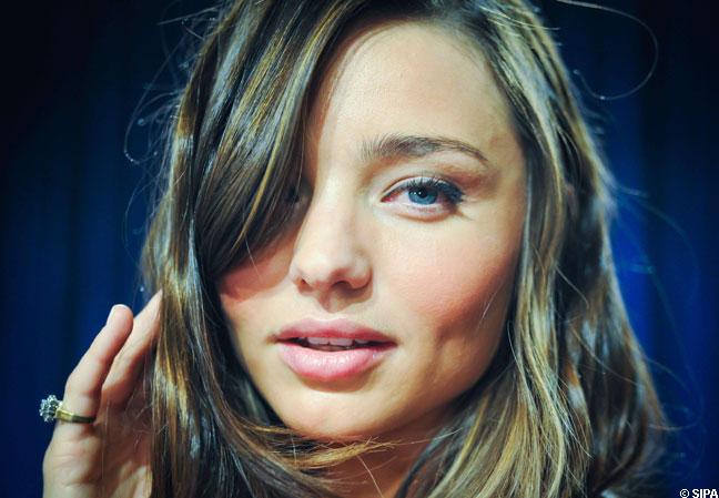 Rose Aurora, pour un make-up girly comme Miranda Kerr