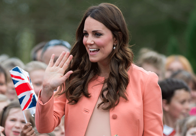 Kate Middleton crée le boom mode des clutch