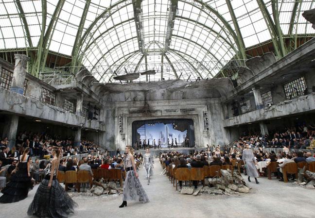 Vidéo – L’apocalypse chic de Chanel