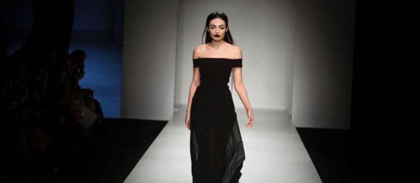 Qui est Rafeea al-Hajsi, le premier mannequin émirati?