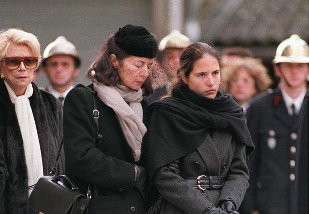 Anne Pingeot: Pourquoi elle sort de l'ombre