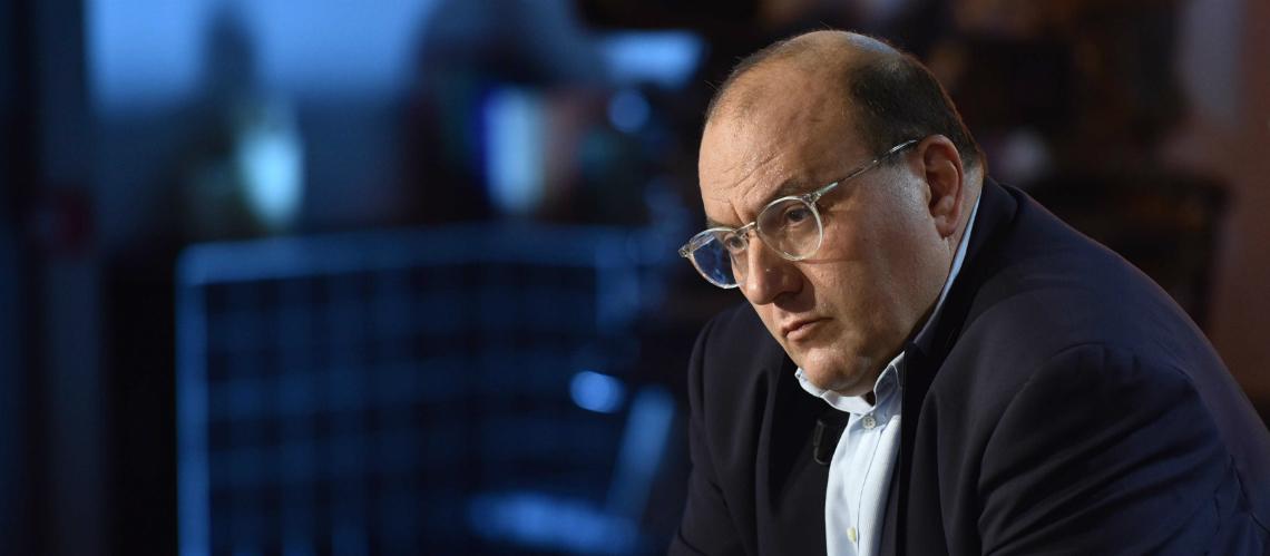 Julien Dray menace d'envoyer son « poing dans la face » du chef de ...