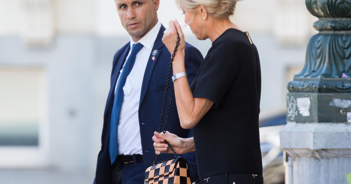 PHOTOS - Brigitte Macron a enfin un sac à son nom