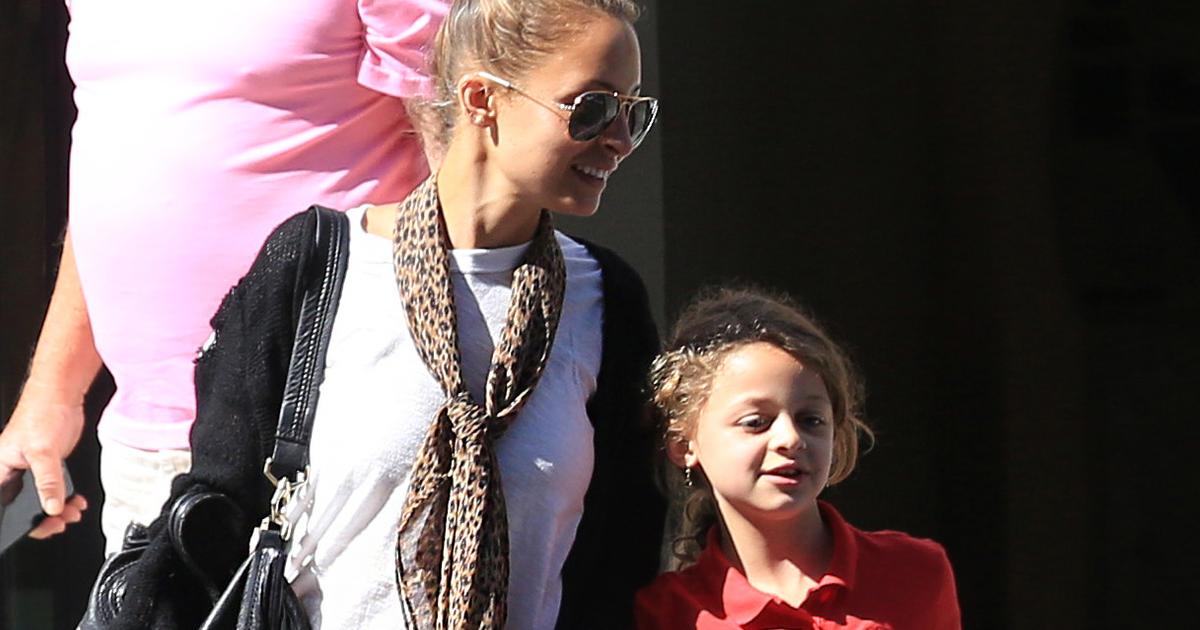 Photos - Carys Zeta-Douglas, Lily Rose Depp, Kaia Gerber, Ilona Smet ...