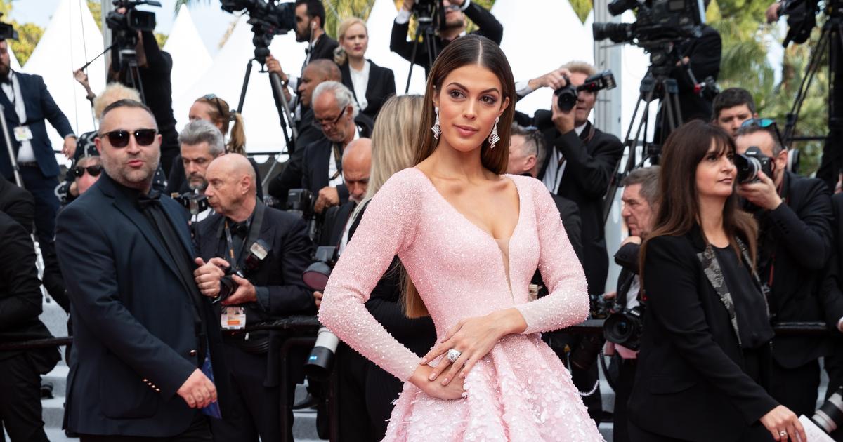 PHOTOS - Quand Iris Mittenaere fait rêver la Croisette dans une robe de princesse