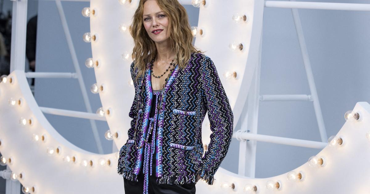PHOTOS - Lily-Rose Depp est le sosie de sa mère Vanessa Paradis