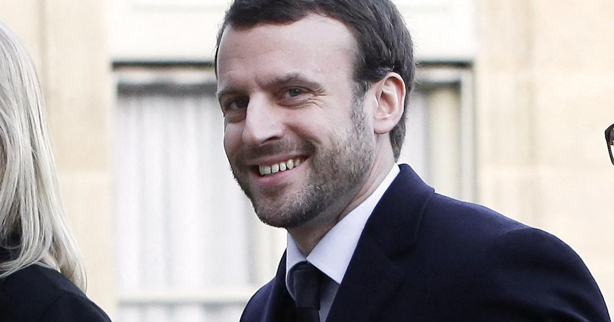 PHOTOS - Barbe, cheveux longs... Les looks étonnants d'Emmanuel Macron