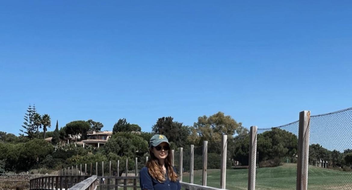 PHOTOS — Vianney “bourré”, Carla Bruni topless, Caroline Roux en déesse ...