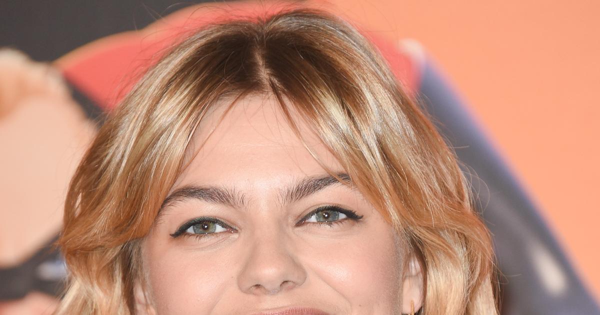PHOTOS - Louane : retour sur son évolution physique et ses plus belles ...