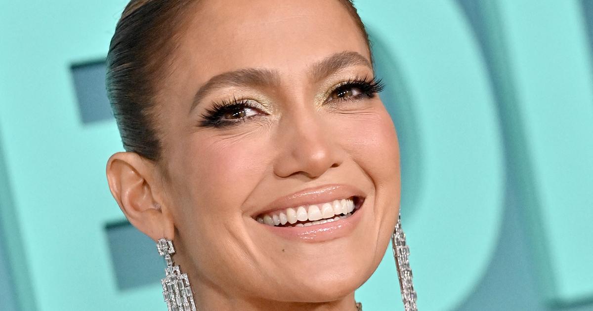 PHOTO : Jennifer Lopez prouve que la frange effilée est toujours une ...