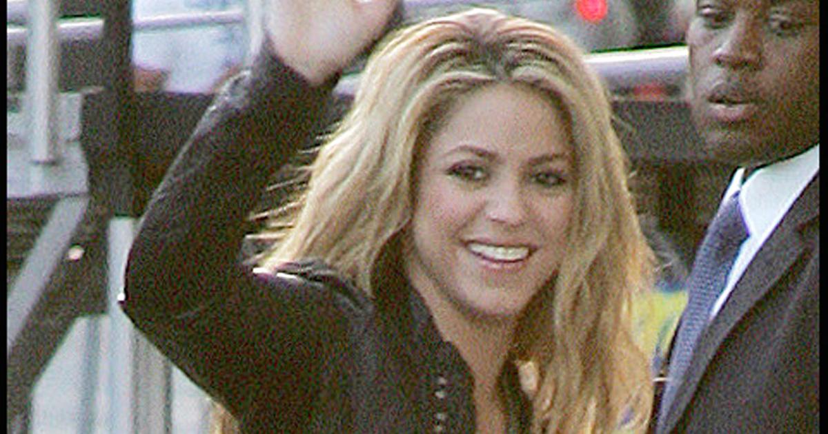 PHOTOS - Shakira : retour sur son évolution capillaire
