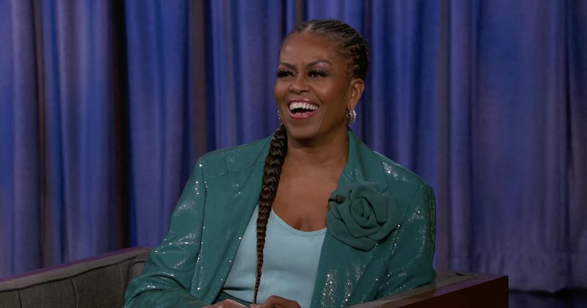 PHOTO - Michelle Obama "in love" : elle mise sur un outfit rouge pour ...