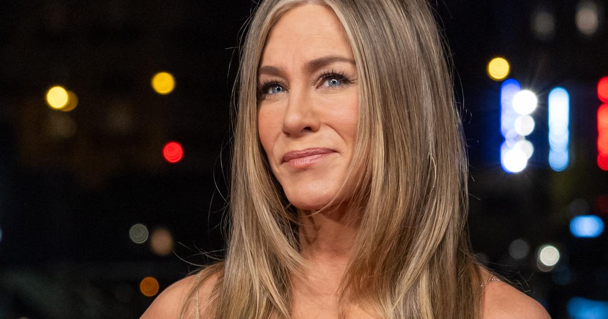PHOTO – Jennifer Aniston à Paris : elle revisite avec talent le look le ...