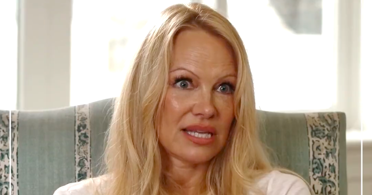 Pamela Anderson dans Sept à huit : sa “seule condition” imposée à Audrey Crespo-Mara