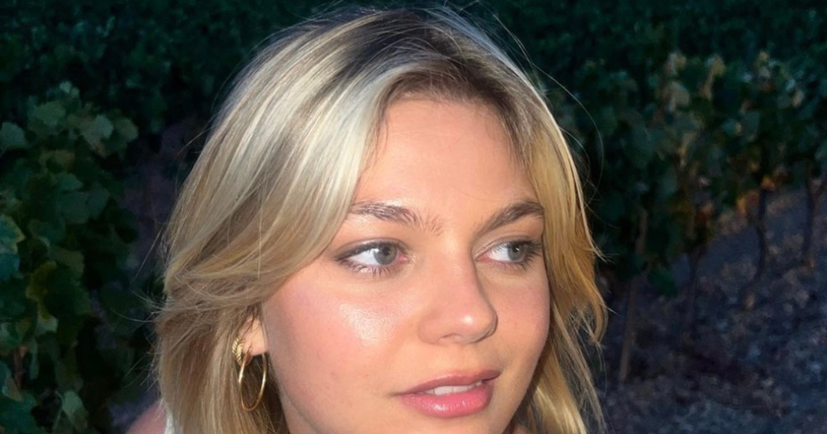 PHOTO - Louane sublime : elle adopte le blond incontournable de la rentrée