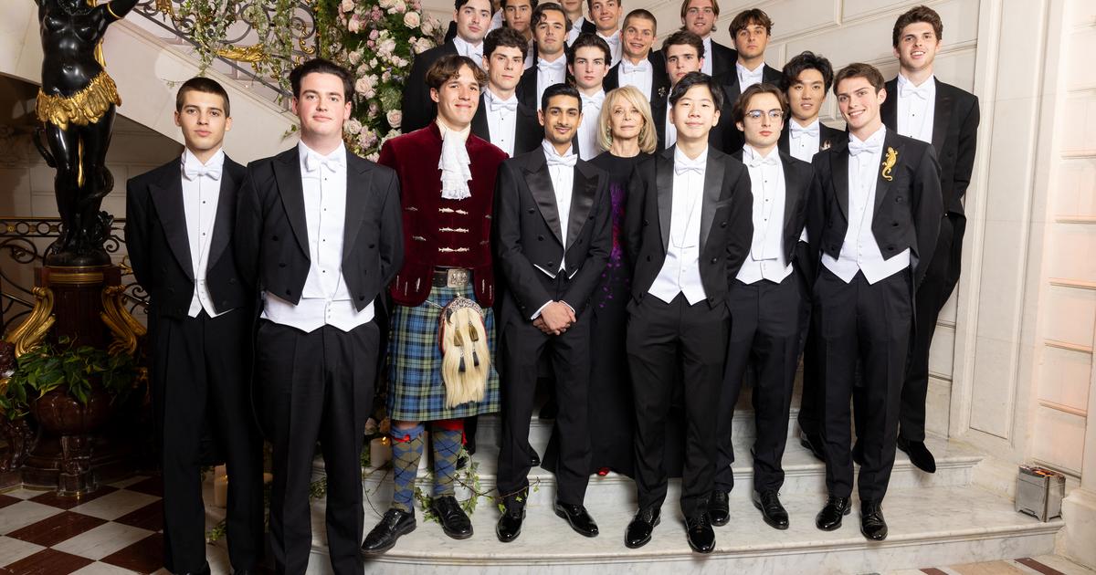 PHOTOS - Découvrez les plus belles images du Bal des débutantes 2023