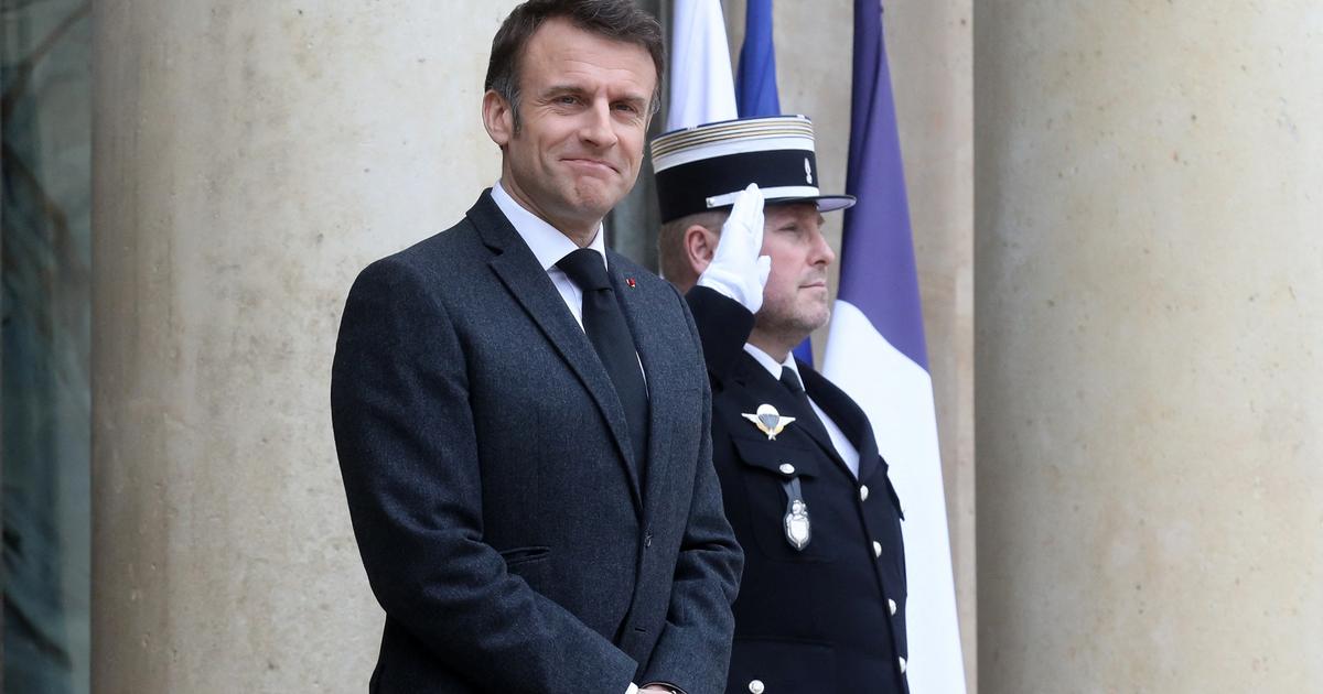 PHOTO - Emmanuel Macron grand-père fier : il célèbre un grand moment ...