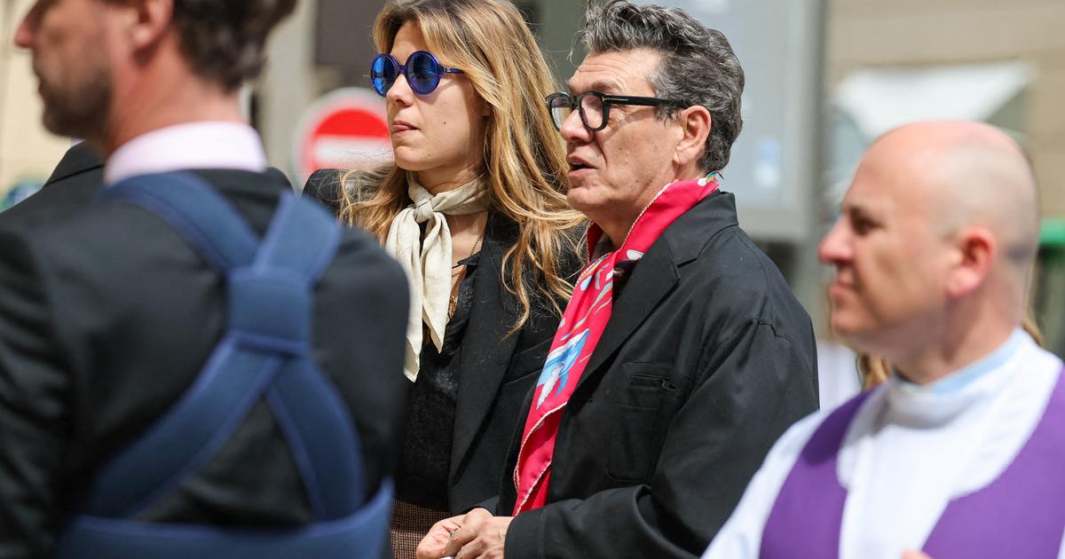 PHOTOS - Marc Lavoine, son ex Sarah et leurs enfants Yasmine, Roman et ...