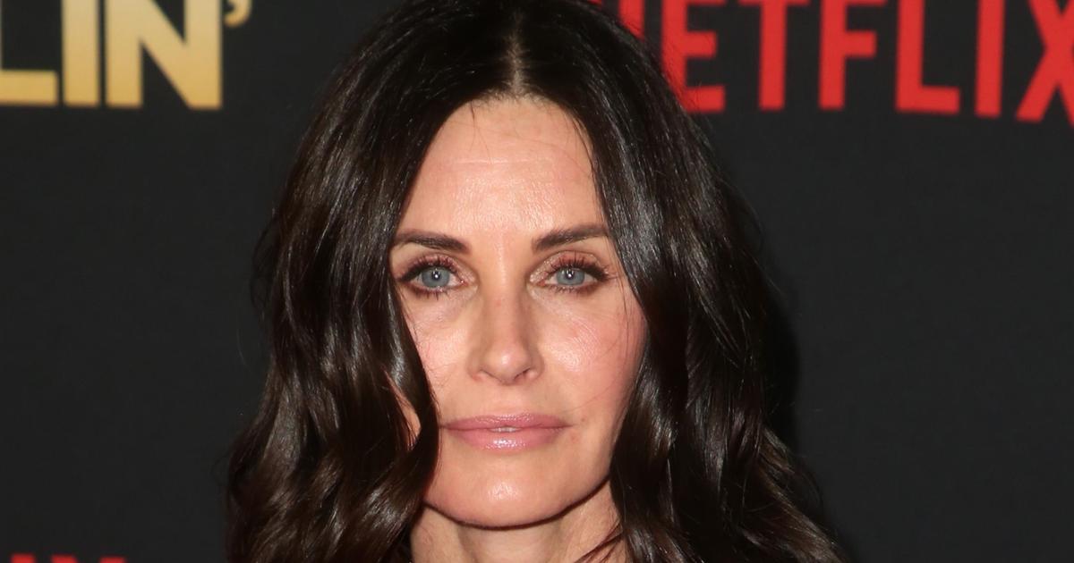 PHOTOS - Courteney Cox a 60 ans : retour sur son évolution physique