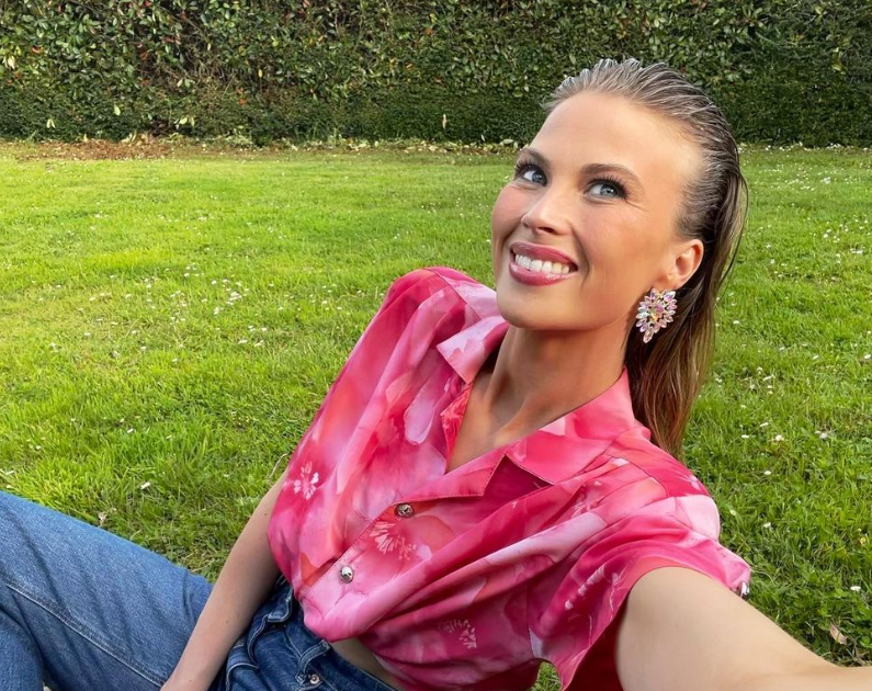 Miss France 2025 : tout savoir sur Lucile Lecellier, élue Miss Normandie