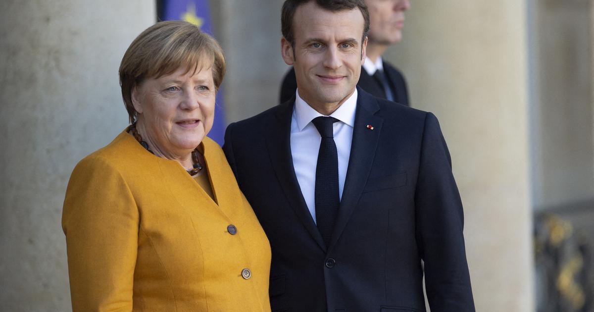 L’été où… Emmanuel Macron, torse nu, a fait rire Angela Merkel