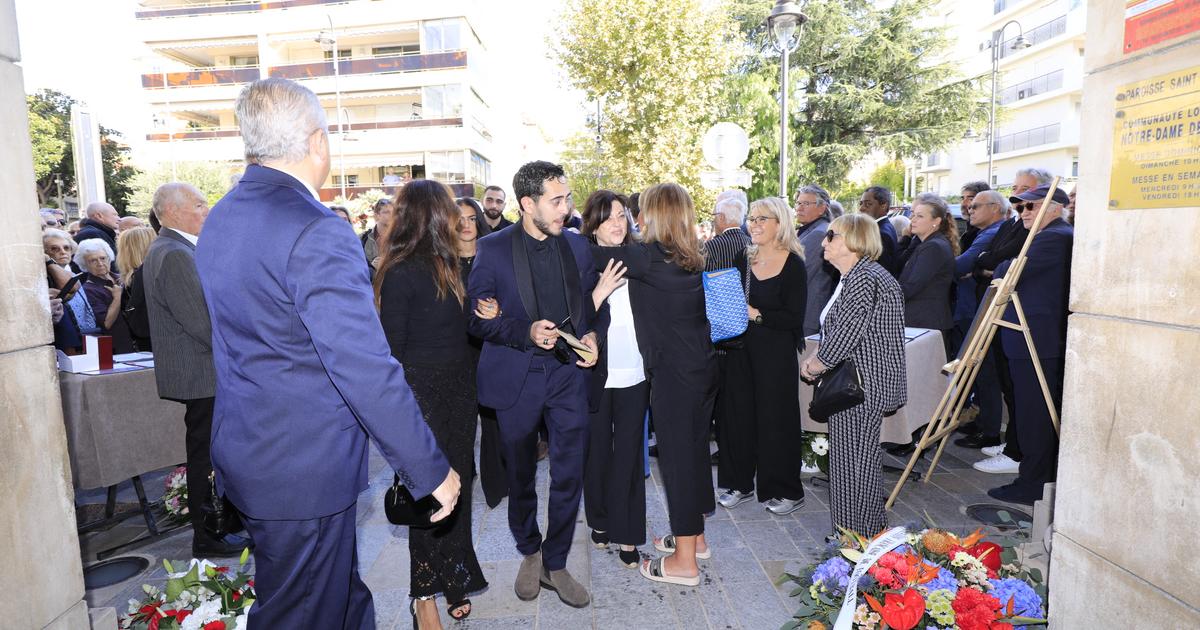 PHOTOS - Obsèques de Didier Roustan : sa compagne et ses enfants ...