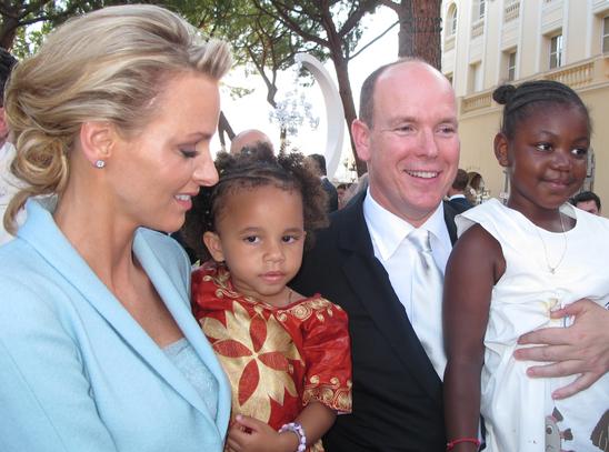 PHOTOS - Les plus belles parures de Charlene de Monaco