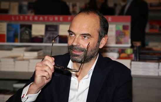 PHOTOS – Édouard Philippe : découvrez son évolution physique
