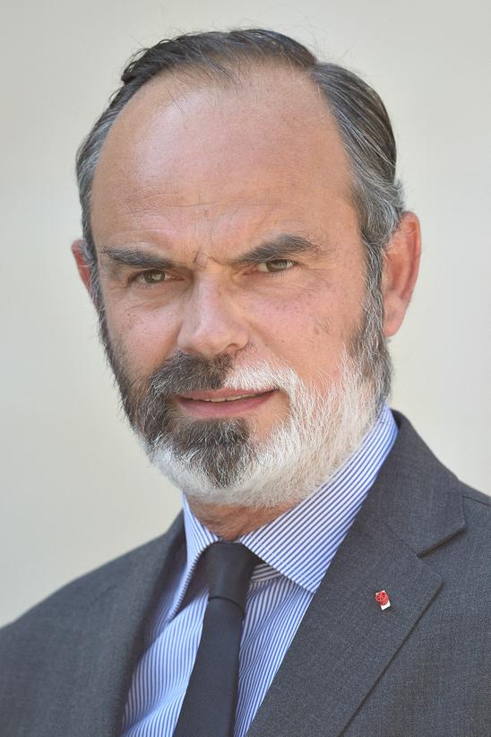 PHOTOS – Édouard Philippe : découvrez son évolution physique