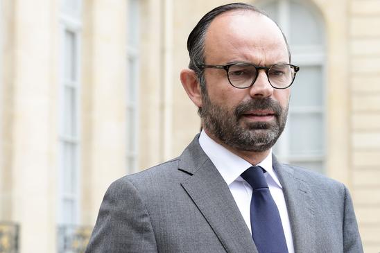 PHOTOS – Édouard Philippe : découvrez son évolution physique