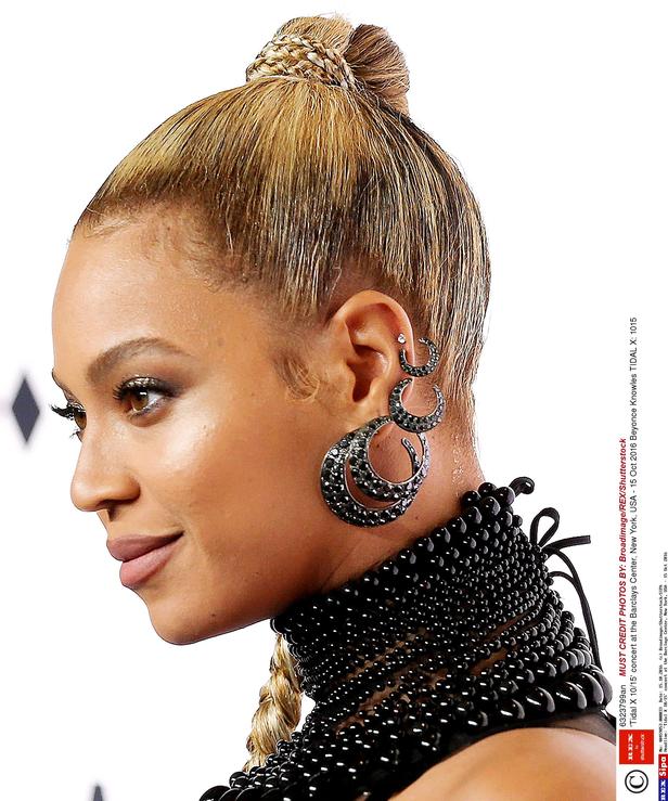 Le piercing, nouveau must-have tendance des stars