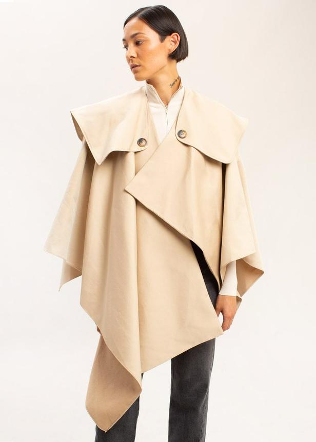 PHOTOS - 30 capes chics pour passer l'hiver stylée