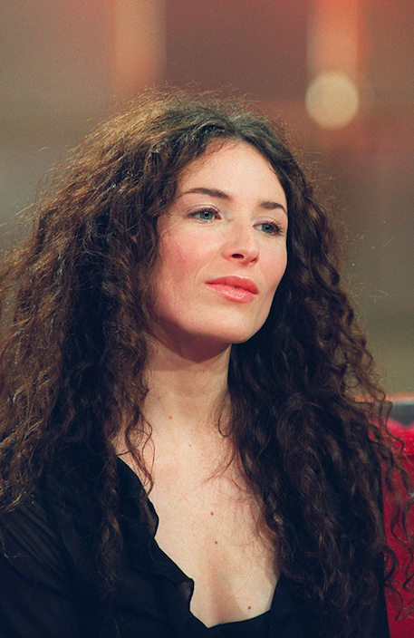 PHOTOS - Elsa : son évolution physique