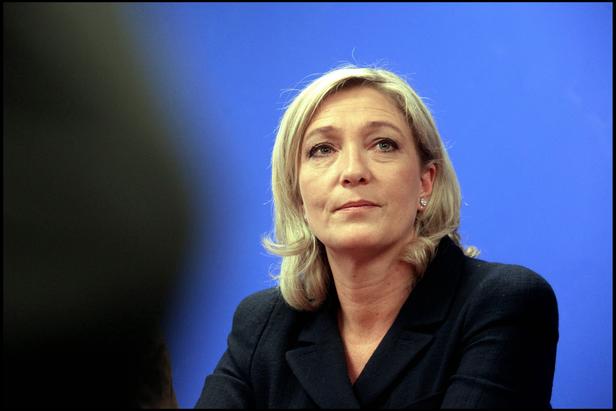 PHOTOS - L'évolution physique de Marine Le Pen