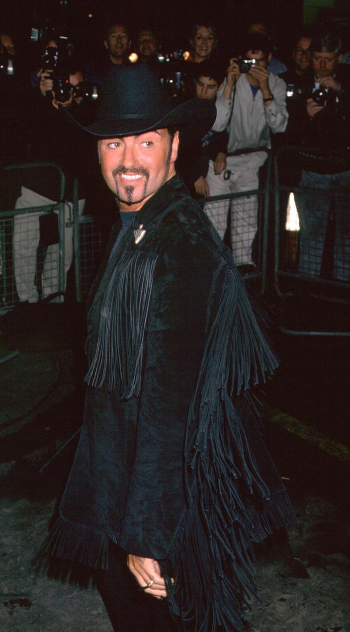 PHOTOS - LES LOOKS DE GEORGE MICHAEL