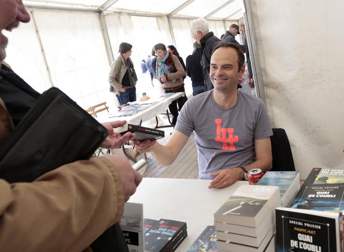 PHOTOS – Édouard Philippe : découvrez son évolution physique