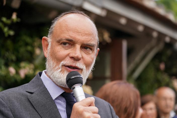 PHOTOS – Édouard Philippe : découvrez son évolution physique