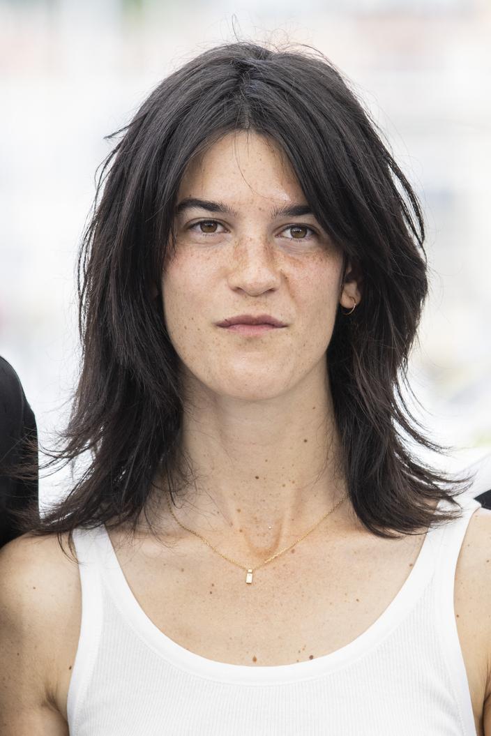 PHOTOS - Suzanne Lindon : elle s'habille comme sa mère Sandrine Kiberlain