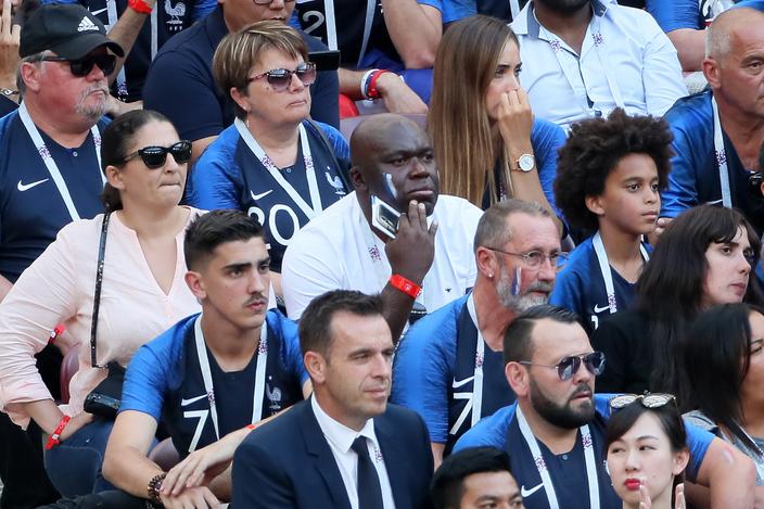 PHOTOS - Kylian Mbappé : ses parents Fayza et Wilfrid, son petit frère ...