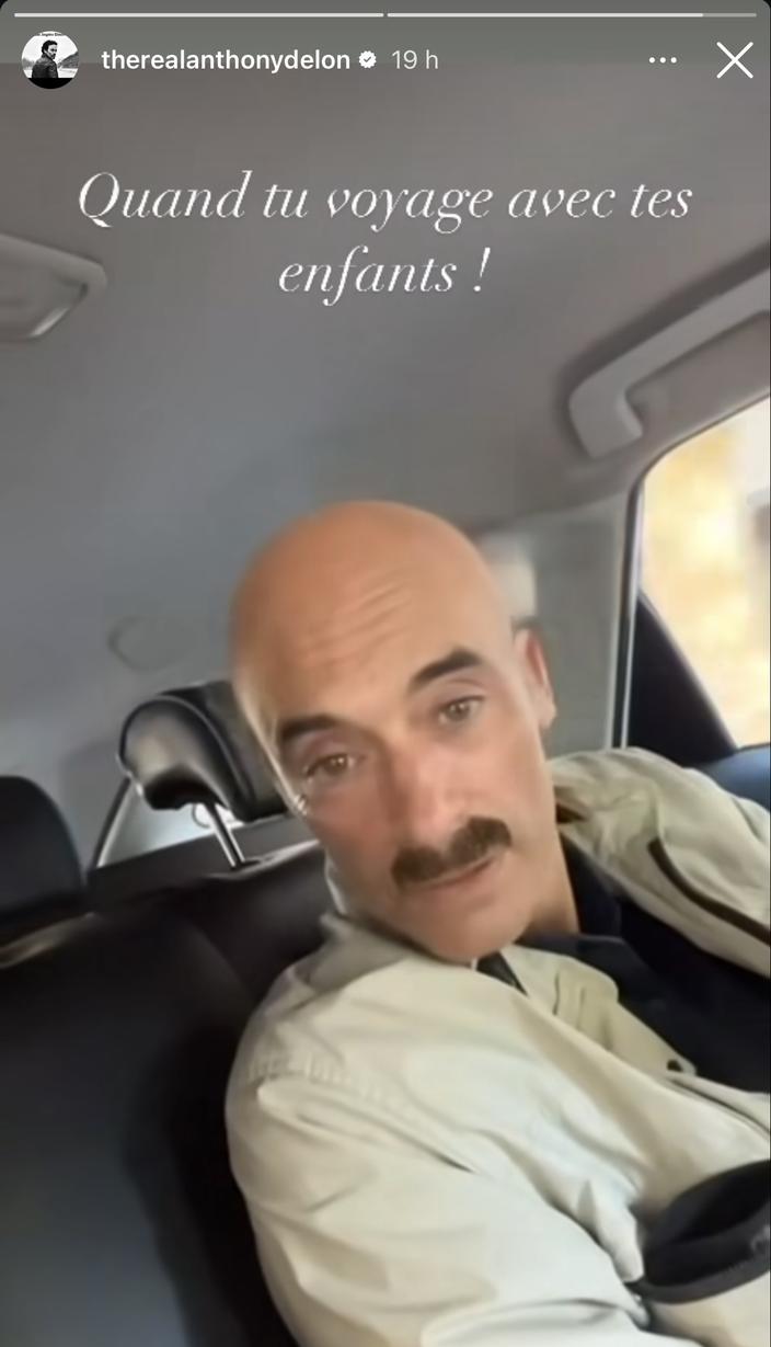 PHOTO - Anthony Delon le crâne rasé (ou presque) : en vacances avec ses ...