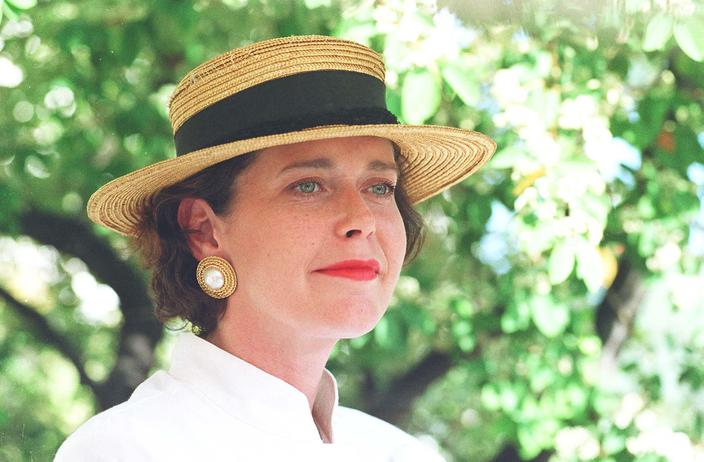 Sylvia Kristel (Emmanuelle) : passion, drogue et violence… Les dessous ...