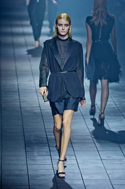 Défilé Lanvin Printemps-été 2012 Prêt-à-porter